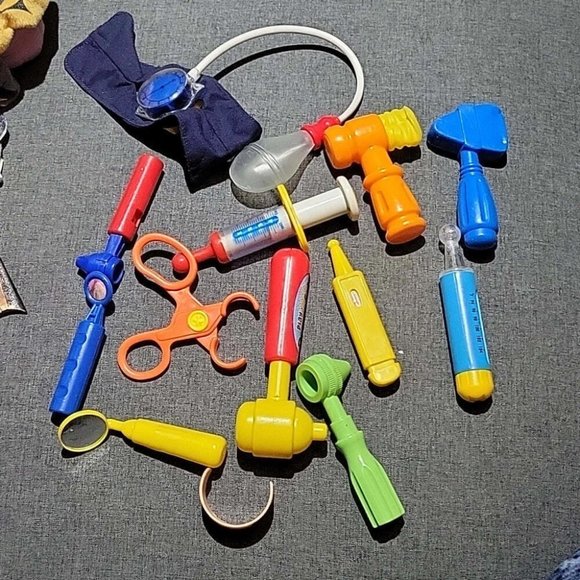 Other | Vintage Play Doctor Set Medical Medecine Toys Collectible For ...